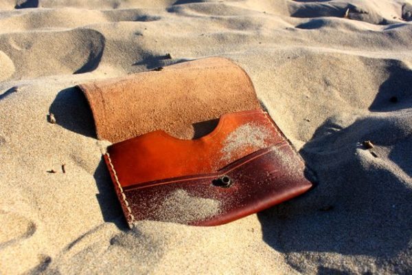 Craft & Lore The Pilgrim Wallet Review - $70 - BestLeather.org